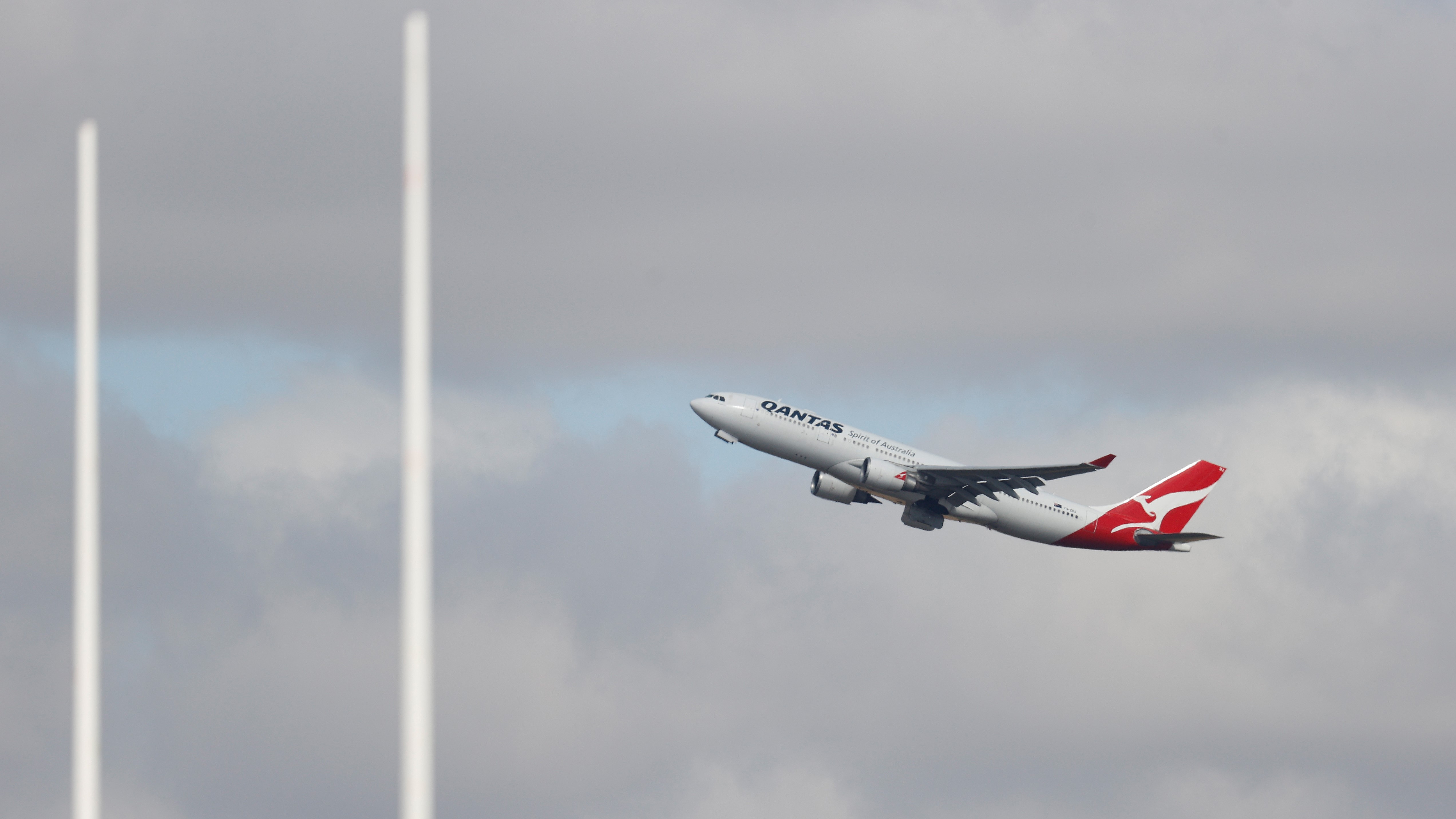 New Qantas rewards program to open up more cheap seats – with full ...