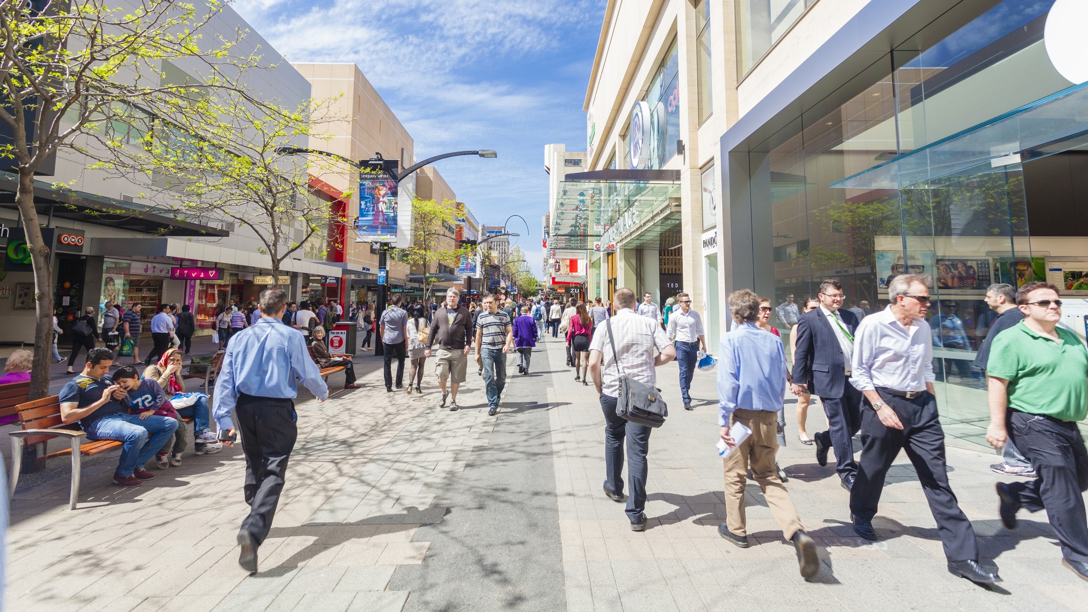 Active travel benefits spruiked this National Walk to Work Day - RAA Daily