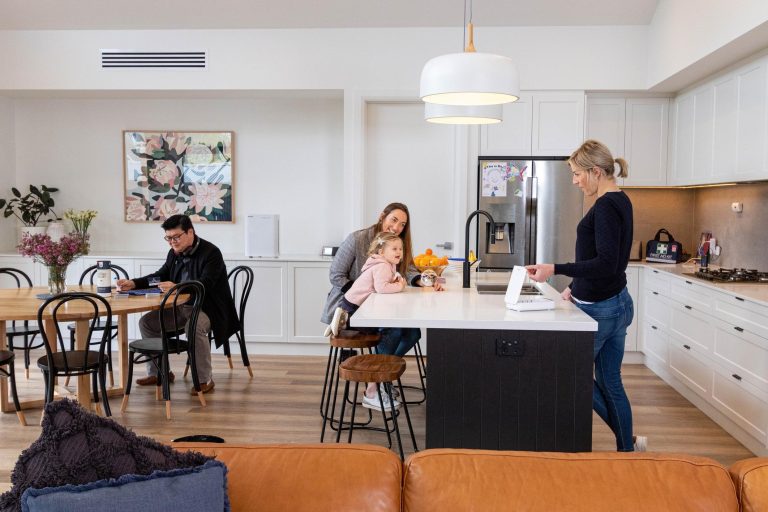 RAA Energy launches new plan for members without solar - RAA Daily